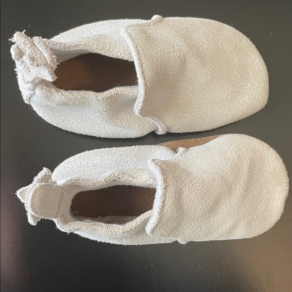 Robeez | Shoes | Robeez Pearl Soft Sole Shoes | Poshmark